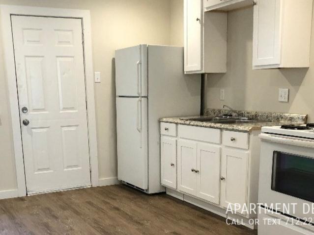 2 BR, 1 BA Apartment 5441 Pardee StÂ, Houston, TX 77026