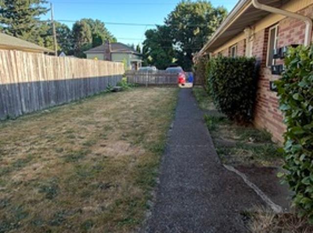 2 BR, 1 BA Apartment 54 NW 13 Th Street, Unit 3, Gresham, OR 97030