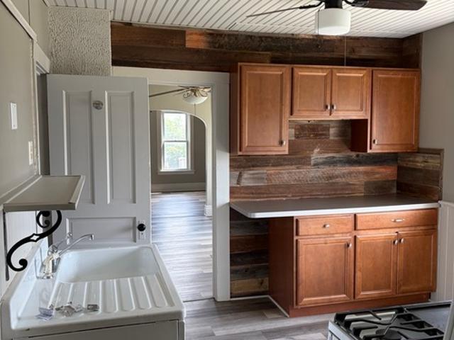 2 BR, 1 BA Apartment 54 Lincoln St, Unit Upper, Depew, NY 14043