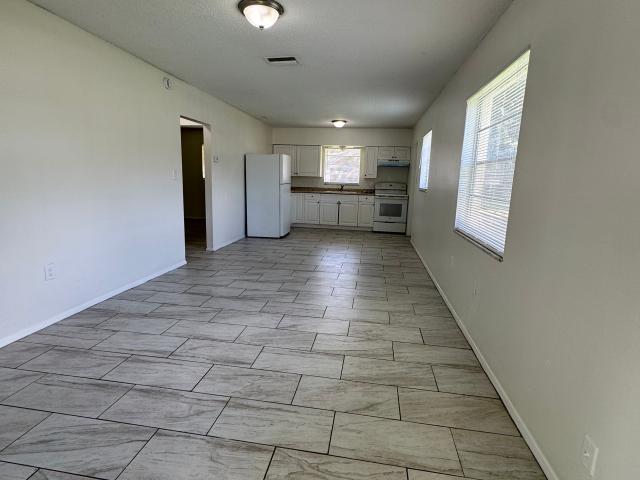 2 BR, 1 BA Apartment 5509 18th St W, Bradenton, FL 34207