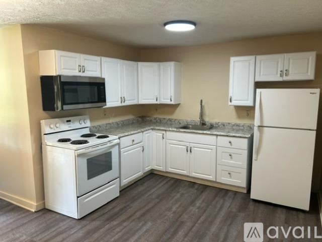 2 BR, 1 BA Apartment 5520 Summit Ave, Unit 4, Bemus Point, NY 14712