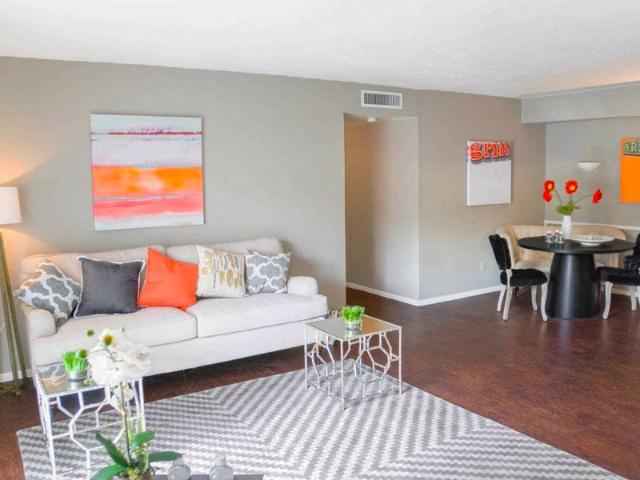 2 BR, 1 BA Apartment 5535 Harvest Hill Road Unit 0201, Dallas, TX 75230