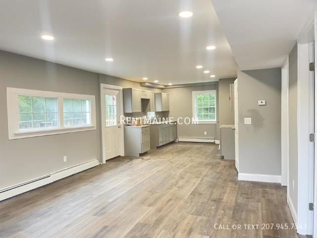 2 BR, 1 BA Apartment 554 South Main St Brewer, ME 04412