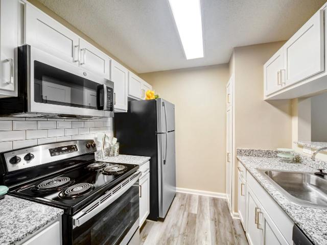 2 BR, 1 BA Apartment 555 Wood Arbor Parkway Unit 205, Cordova, TN 38018