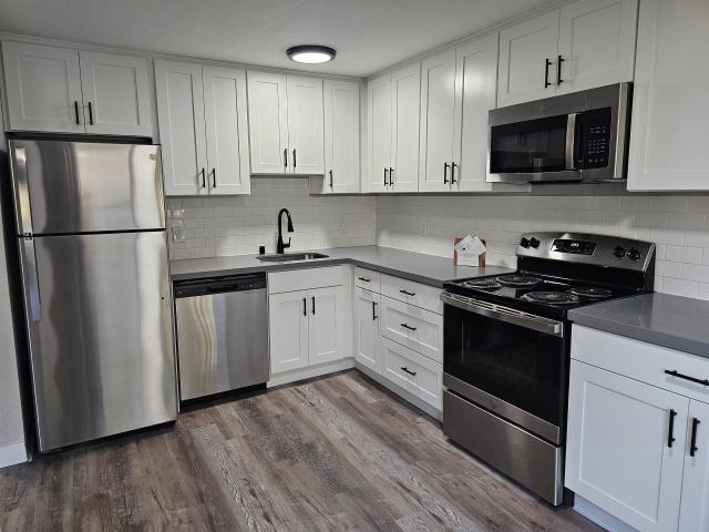 2 BR, 1 BA Apartment 558 121st Place Unit 505 A4, Bellevue, WA 98005