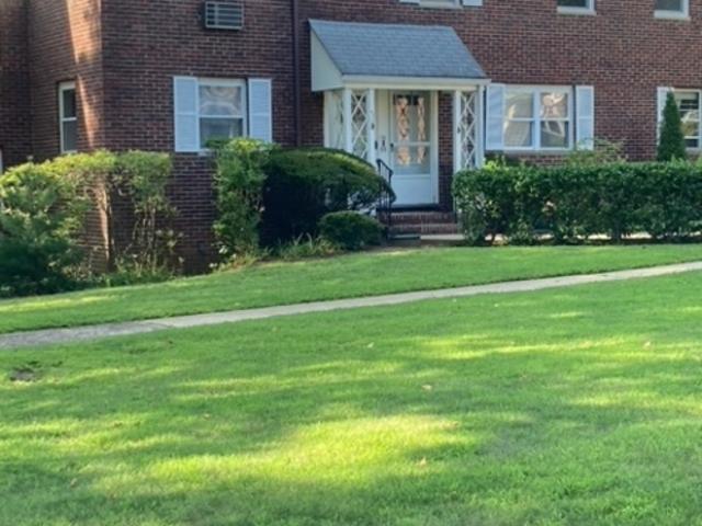 2 BR, 1 BA Apartment 55 Manor Drive, Unit 55, Red Bank, NJ 07701