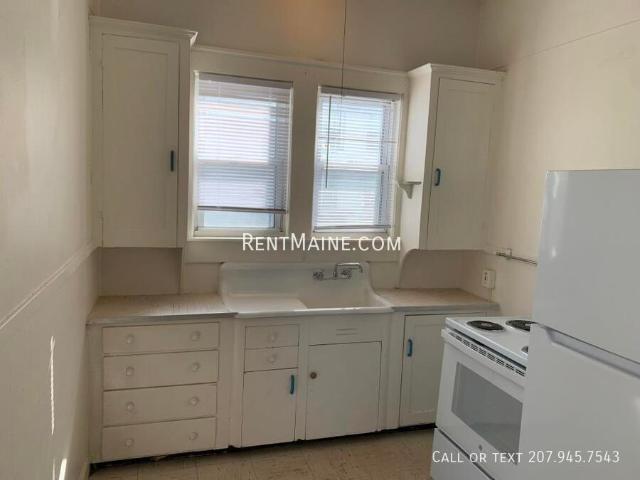 2 BR, 1 BA Apartment 55 Union St. Apt Brewer, ME 04412