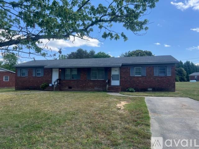 2 BR, 1 BA Apartment 5607 Agner Dr, Unit B, Salisbury, NC 28146