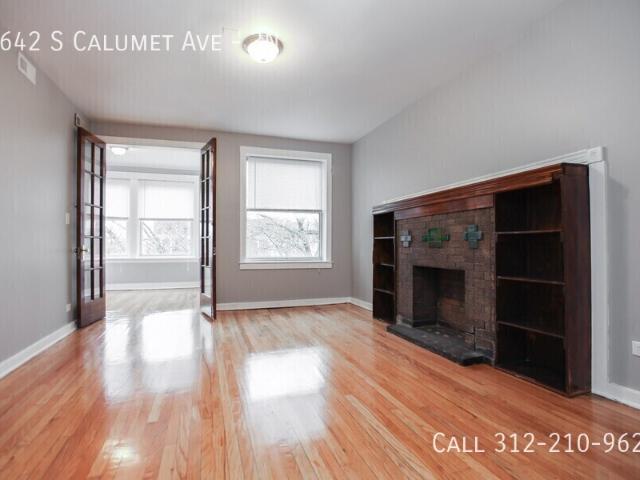 2 BR, 1 BA Apartment 5642 S Calumet Ave, Chicago, IL 60637