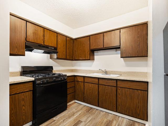 2 BR, 1 BA Apartment 5650 Renn Lane Unit 00408, Indianapolis, IN 46254