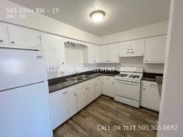 2 BR, 1 BA Apartment 565 59th NW, Albuquerque, NM 87105
