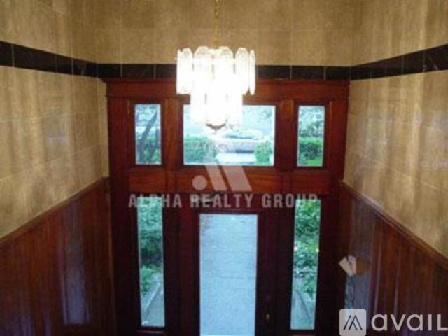 2 BR, 1 BA Apartment 56 Queensberry St, Unit 10, Boston, MA 02215