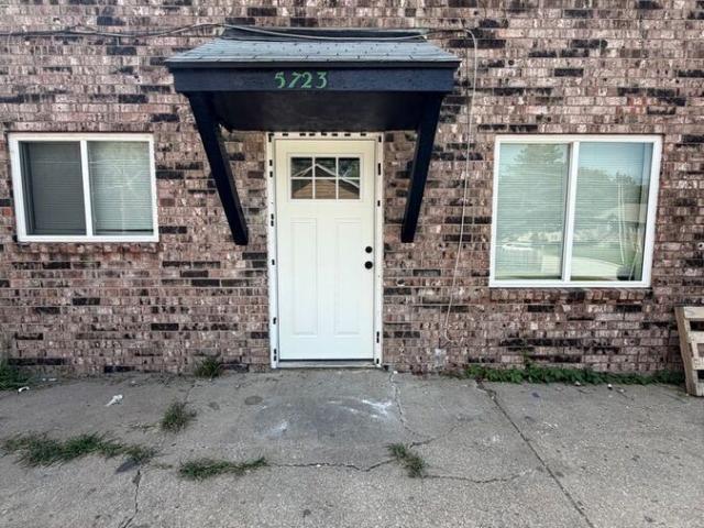2 BR, 1 BA Apartment 5723 North Northwood Road, Kansas City, MO 64151