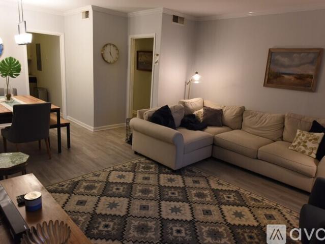 2 BR, 1 BA Apartment 57 Hanover Circle, Unit 124, Birmingham, AL 35205