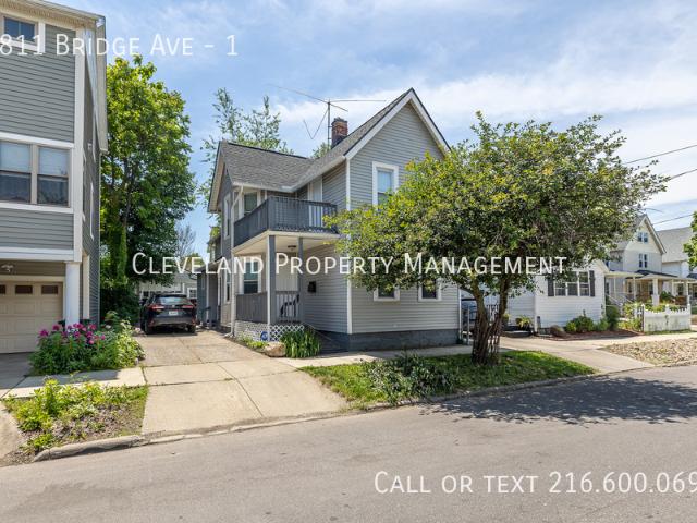2 BR, 1 BA Apartment 5811 Bridge Ave, Cleveland, OH 44102