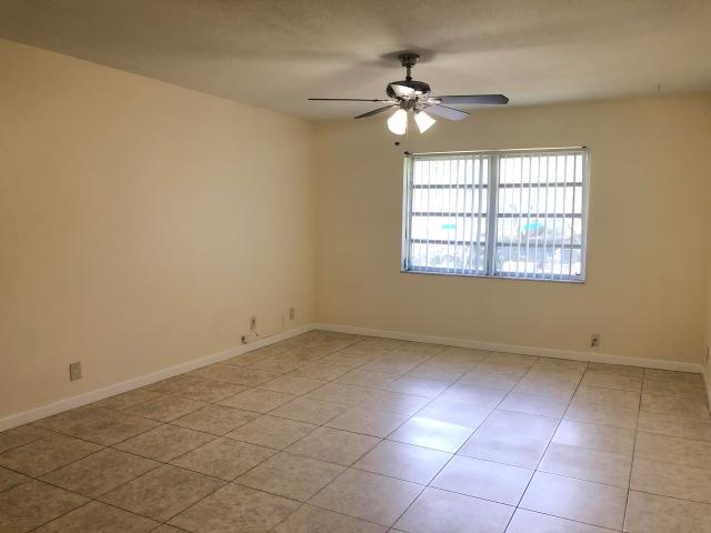 2 BR, 1 BA Apartment 5811 Northeast 14th Road, Fort Lauderdale, FL 33334