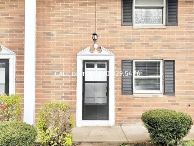 2 BR, 1 BA Apartment 5877 Portage St NW, North Canton, OH 44720