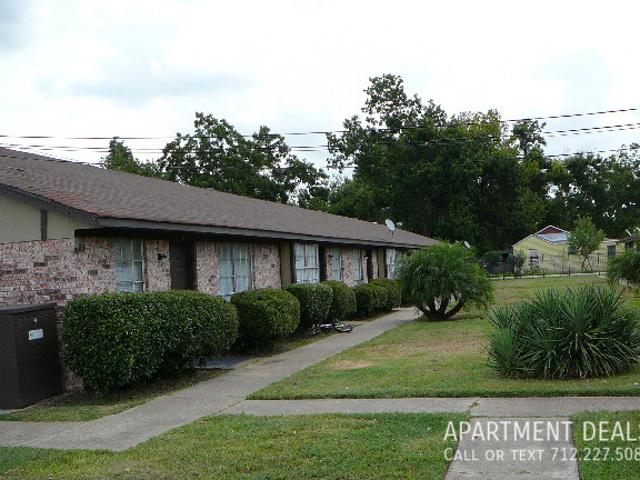 2 BR, 1 BA Apartment 58 Bennington StÂ, Houston, TX 77093