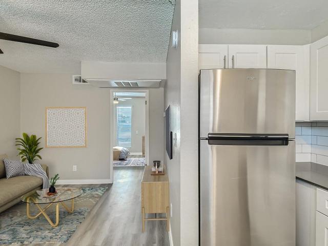 2 BR, 1 BA Apartment 5902 W Royal Palm Rd Unit 74, Glendale, AZ 85302