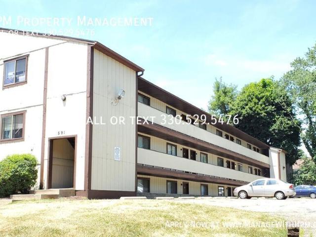 2 BR, 1 BA Apartment 591 E Buchtel Ave E, Akron, OH 44304