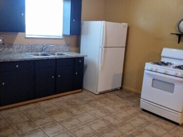2 BR, 1 BA Apartment 5935 Garden Avenue, Unit F, Olivehurst, CA 95961