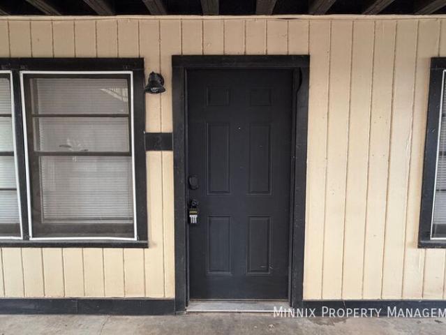 2 BR, 1 BA Apartment 5005 Ave W Lubbock, TX 79412