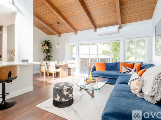 2 BR, 1 BA Apartment 5005 Stoney Creek Road, Unit 439, Culver City, CA 90230