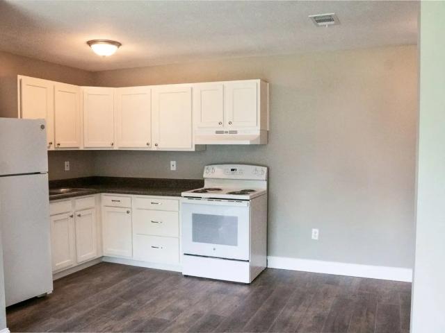 2 BR, 1 BA Apartment 500 Fair Street Unit 2 15, Henderson, KY 42420