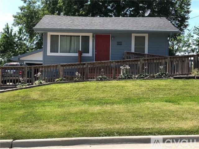 2 BR, 1 BA Apartment 5016 SW 13 Th St, Des Moines, IA 50315