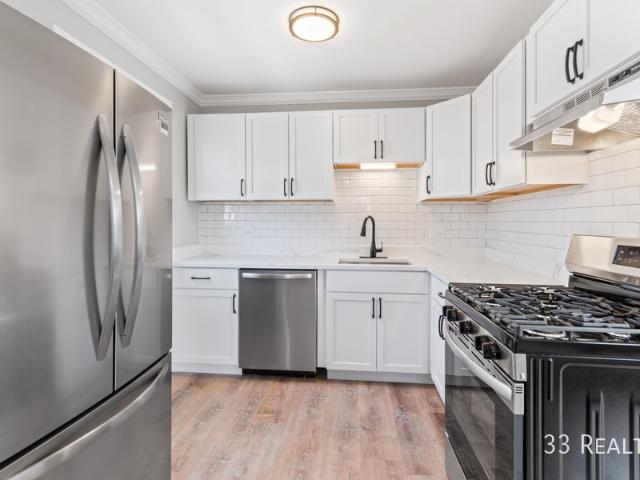 2 BR, 1 BA Apartment 502 Basil Road, Lake Bluff, IL 60044