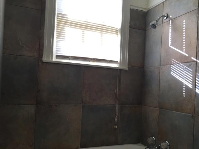 2 BR, 1 BA Apartment 502 Byrne St, Smithville, TX 79411