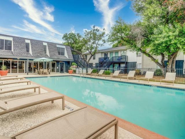2 BR, 1 BA Apartment 502 Southwest Parkway Unit 2006, College Station, TX 77840