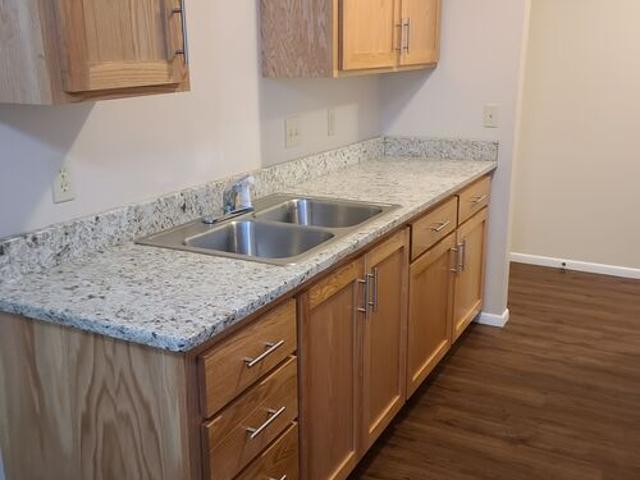 2 BR, 1 BA Apartment 507 Columbus Avenue North, Unit Northview Apartments, New Prague, MN 56071