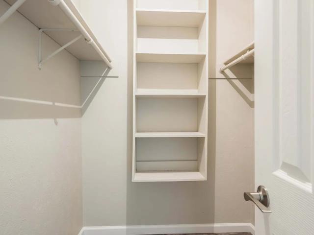 2 BR, 1 BA Apartment 507 Sandpiper Drive West Unit 1 112, Arlington, TX 76013