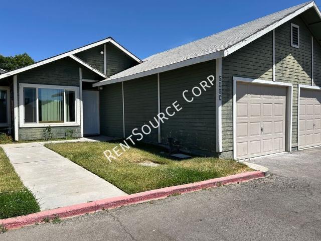 2 BR, 1 BA Apartment 504 W. Avenue J4, Lancaster, CA 93534
