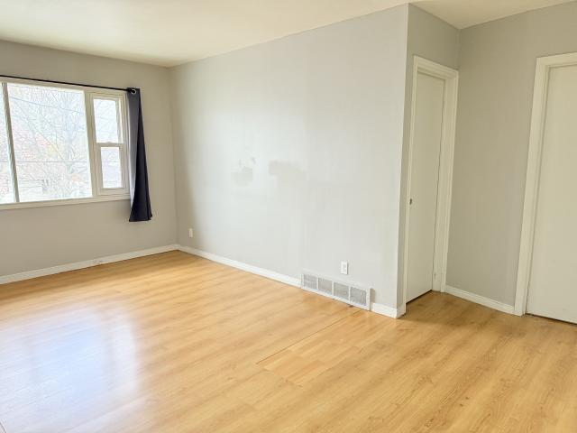 2 BR, 1 BA Apartment 506 Aylmer Ave, Windsor, ON N9A 1T8