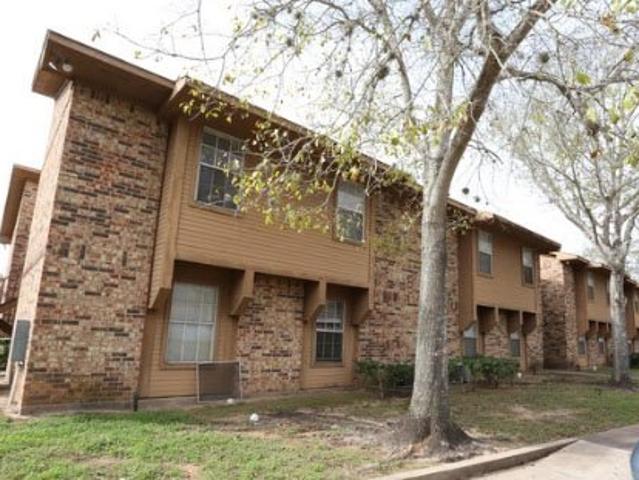 2 BR, 1 BA Apartment 506 N. McKinney St Sweeny, TX 77480