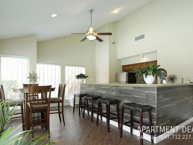 2 BR, 1 BA Apartment 50 Fallbrook DrÂ, Houston, TX 77038