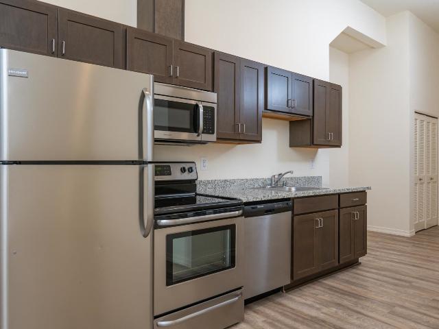 2 BR, 1 BA Apartment 513 East 16th Street Unit C_30, Vancouver, WA 98663