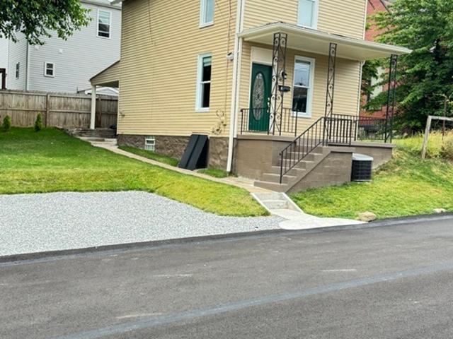 2 BR, 1 BA Apartment 513 Spruce St, Bellevue, PA 15202