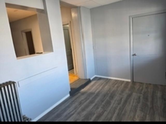 2 BR, 1 BA Apartment 5108 West Henderson Street, Unit 1, Chicago, IL 60641