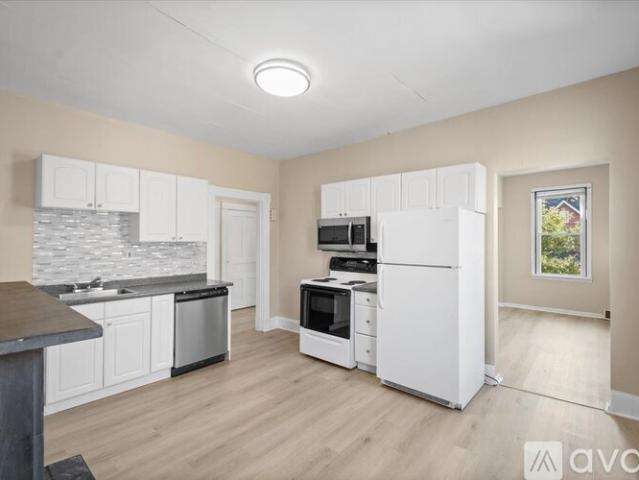 2 BR, 1 BA Apartment 510 Dawson Avenue, Pittsburgh, PA 15202