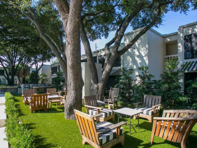 2 BR, 1 BA Apartment 5112 N Lamar Blvd, Austin, TX 78751