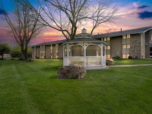 2 BR, 1 BA Apartment 5125 Cedar Drive G Unit G, Columbus, OH 43232
