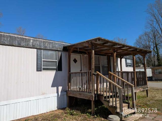 2 BR, 1 BA Apartment 512 SW 10th St, Hickory, NC 28602