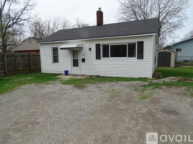 2 BR, 1 BA Apartment 518 E Chicago Blvd, Unit 3, Tecumseh, MI 49286