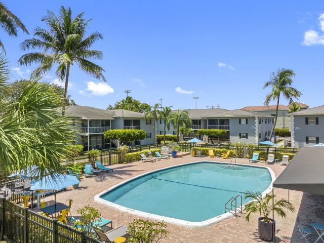 2 BR, 1 BA Apartment 5201 N Dixie Hwy Unit 17 17B2, Fort Lauderdale, FL 33334