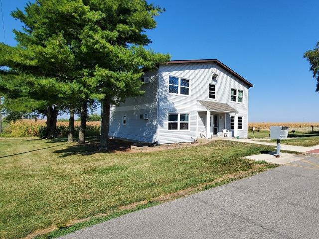 2 BR, 1 BA Apartment 520 532 West Elm Street, Wenona, IL 61377