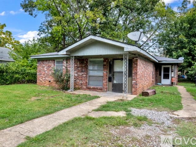2 BR, 1 BA Apartment 521 16th St SW, Unit 523, Birmingham, AL 35211