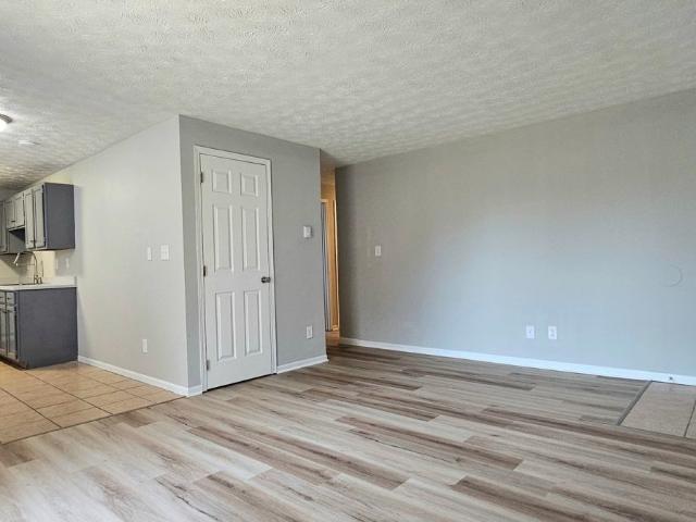 2 BR, 1 BA Apartment 521 South Main Street, Apt 1 Unit 521 Apt 9, Englewood, OH 45322